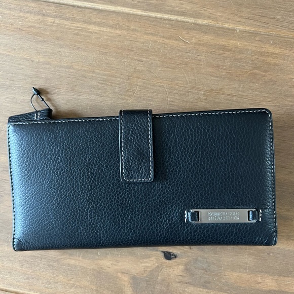 Kenneth Cole Reaction | Bags | Kenneth Cole Reaction Genuine Leather ...